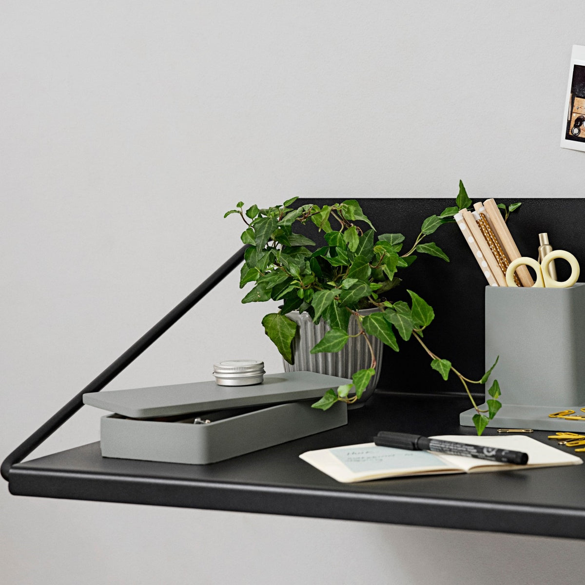 Zone A-Wall Desk (L95 x W41.5 x H19 cm) – Design Mode Int